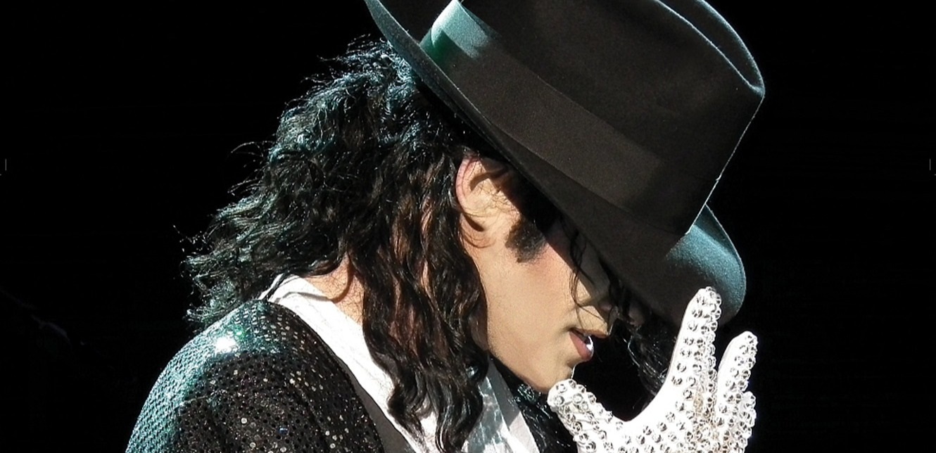 Michael Jackson's Famed Moonwalk Fedora Hat To Be Auctioned | Kataeb