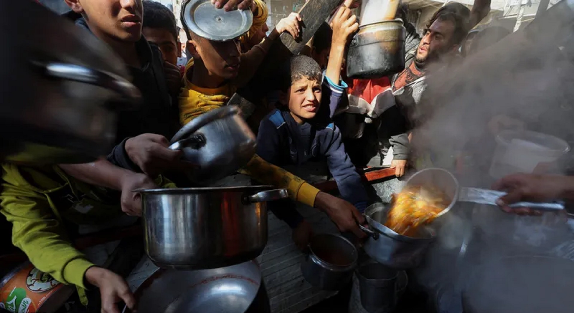 UK Says 2,000-Tonne of Food Aid Package Has Entered Gaza | Kataeb