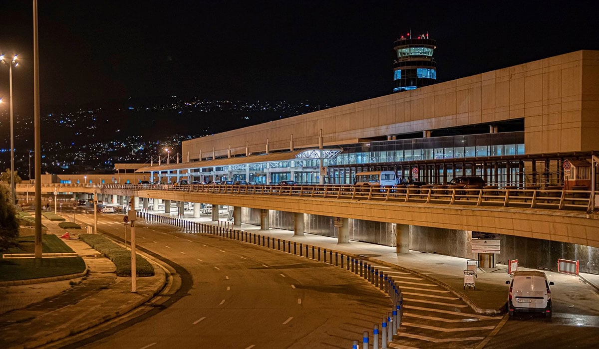 Watch: Discrepancy in Hours at Beirut's Airport | الكتائب