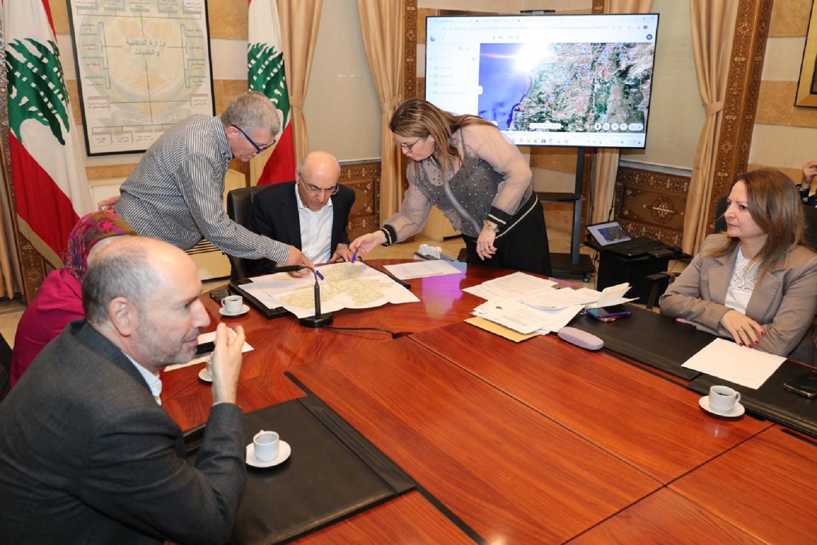 الحجار ترأس اجتماعا تحضيريا ً للإنتخابات البلدية والإختيارية في محافظتي ...