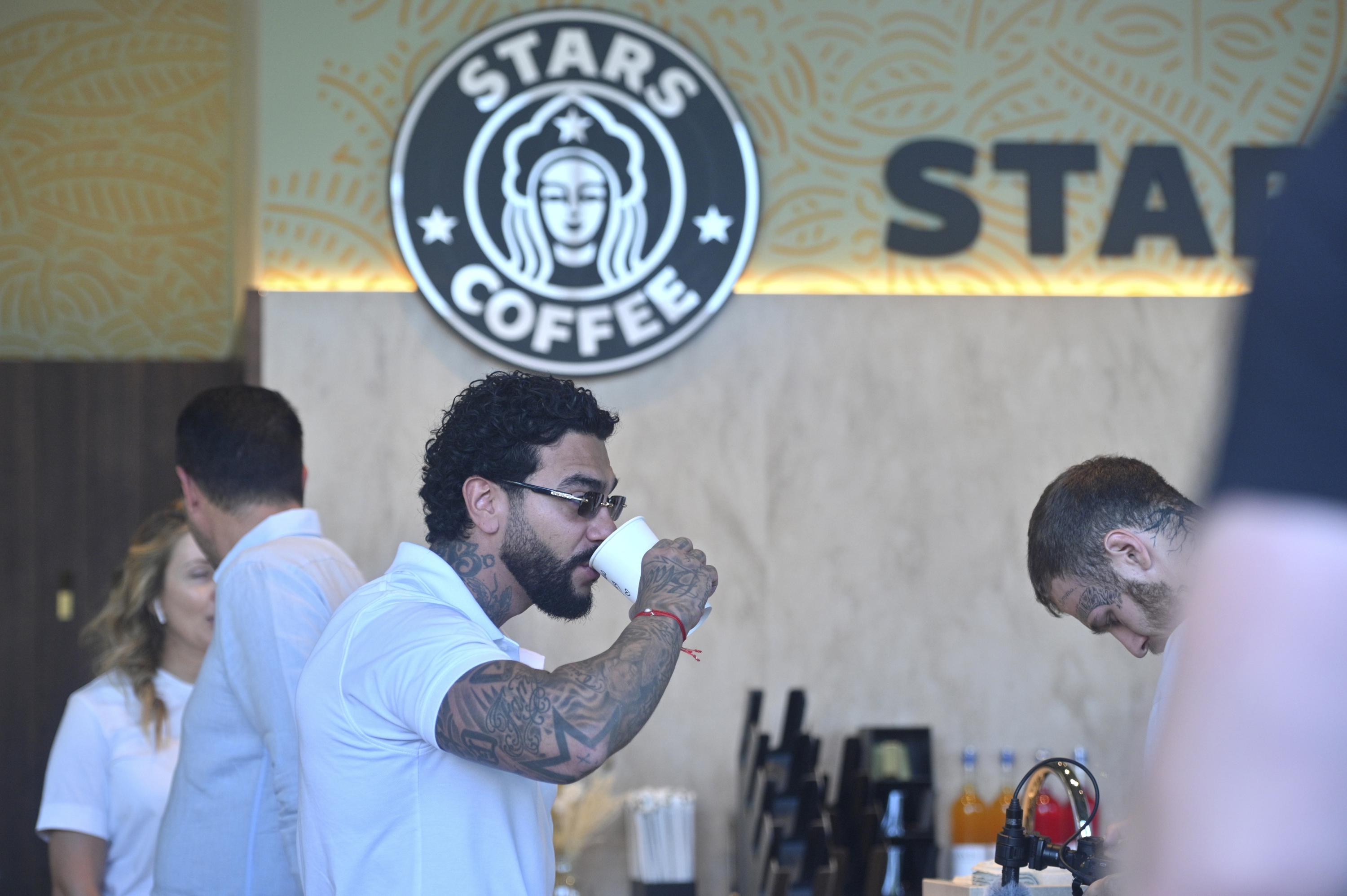 Starbucks Stores In Russia Reopening As ‘Stars Coffee’ | Kataeb