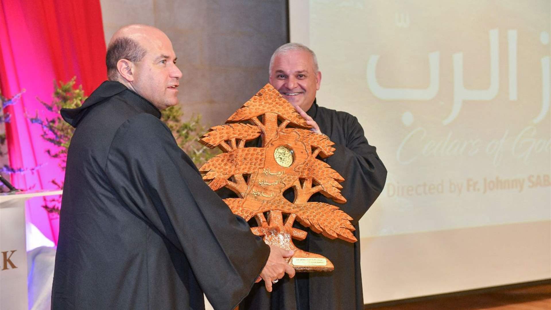 إطلاق الفيلم الوثائقي "أرز الرب" للأب جوني سابا في جامعة الروح القدس ...