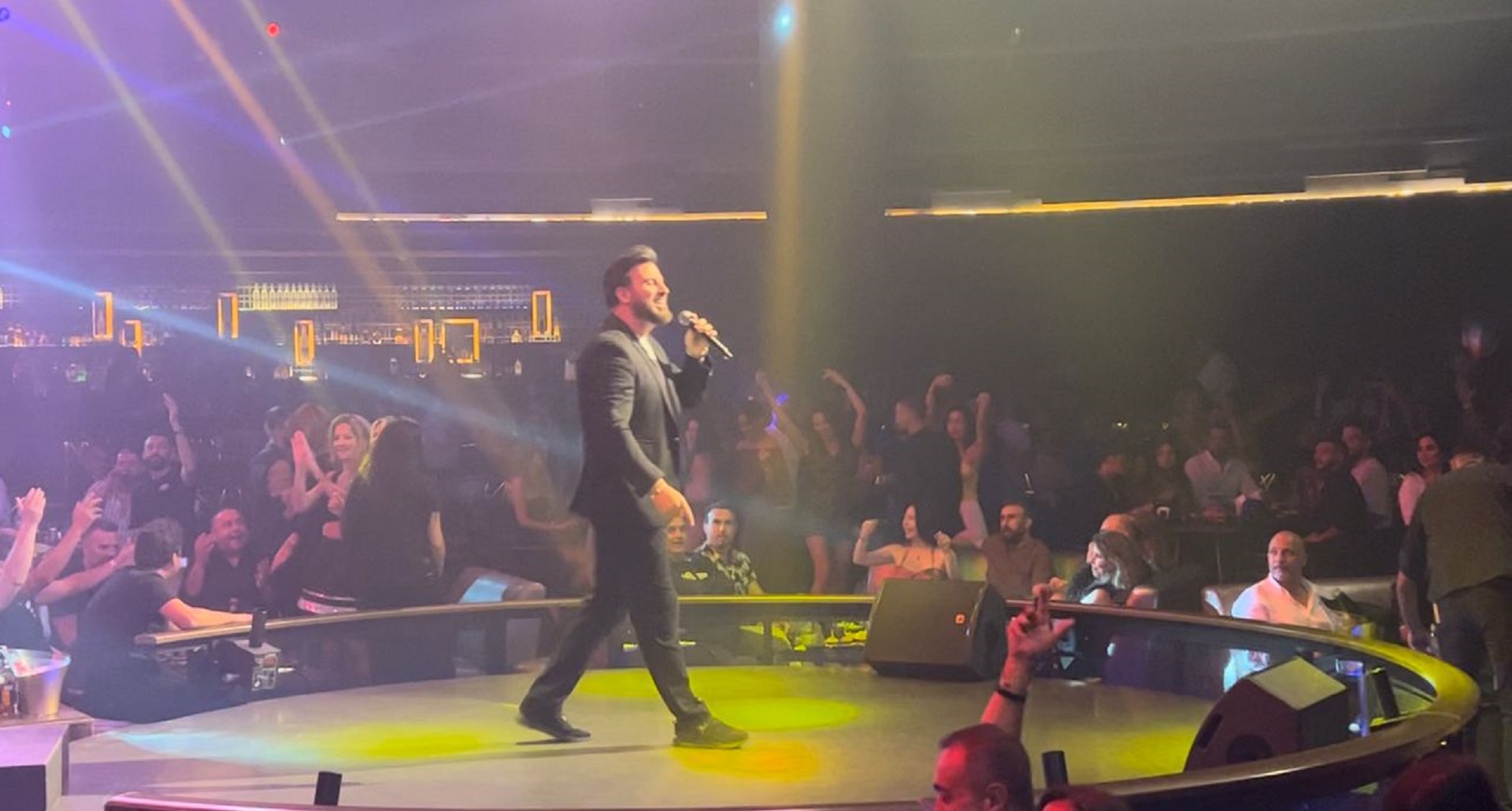 الفنان والموسيقي خليل ابو عبيد أحيا حفلاً مميزًا في obeirut | الكتائب