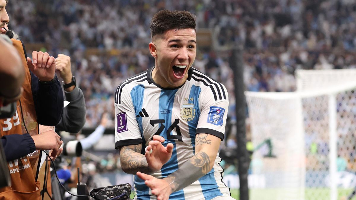 Enzo Fernandez: Chelsea Sign Midfielder in £106.8 Million British ...