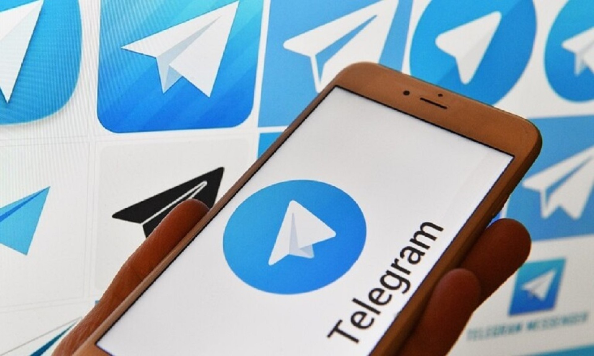 Ukraine Spy Agency Says Telegram Messaging App Blocks Its Key Bots | Kataeb