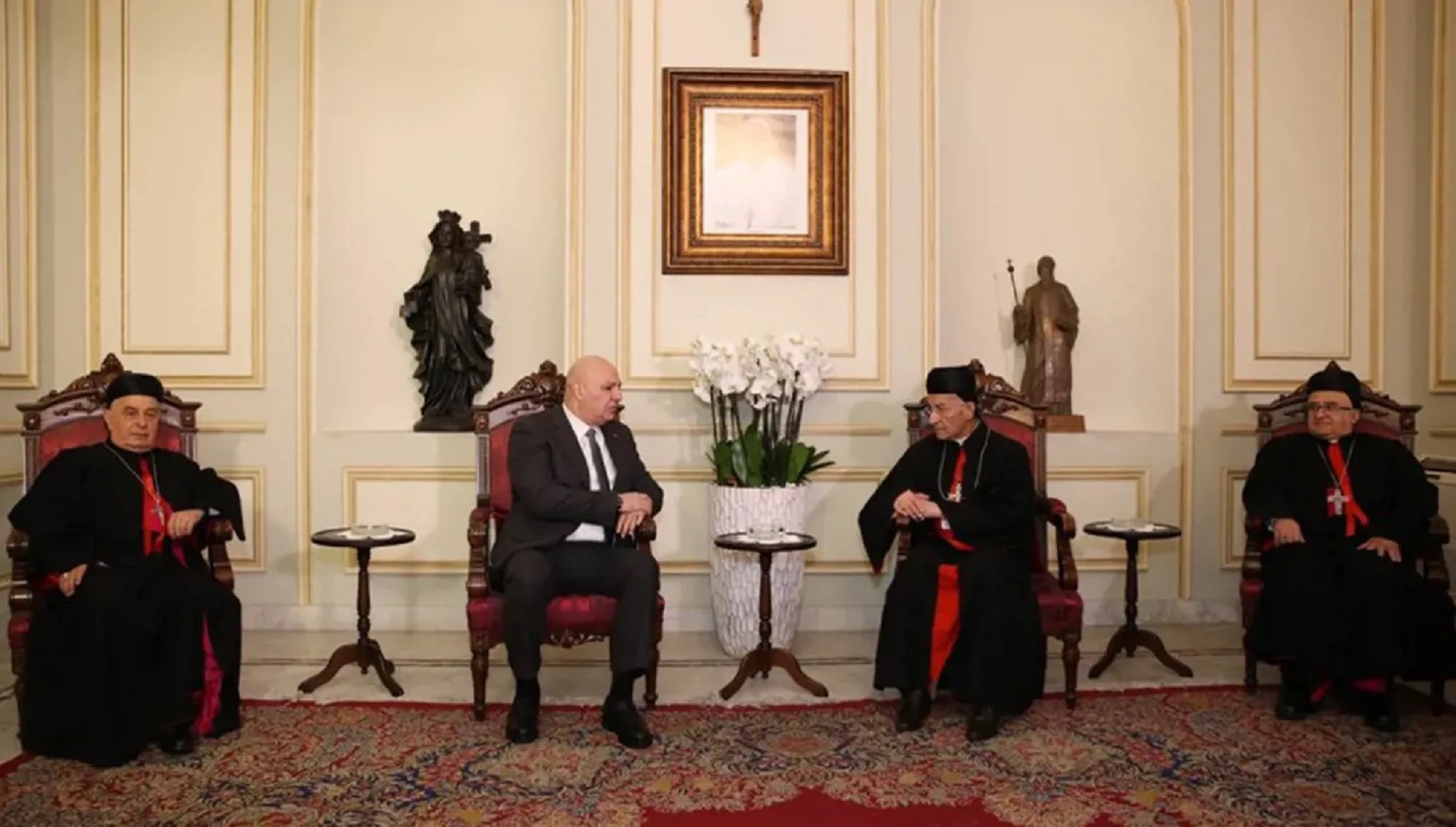 مواقف "الفصح اللبناني" تحت وطأة التصعيد... أركان الدولة يردّون: التشبّث ...