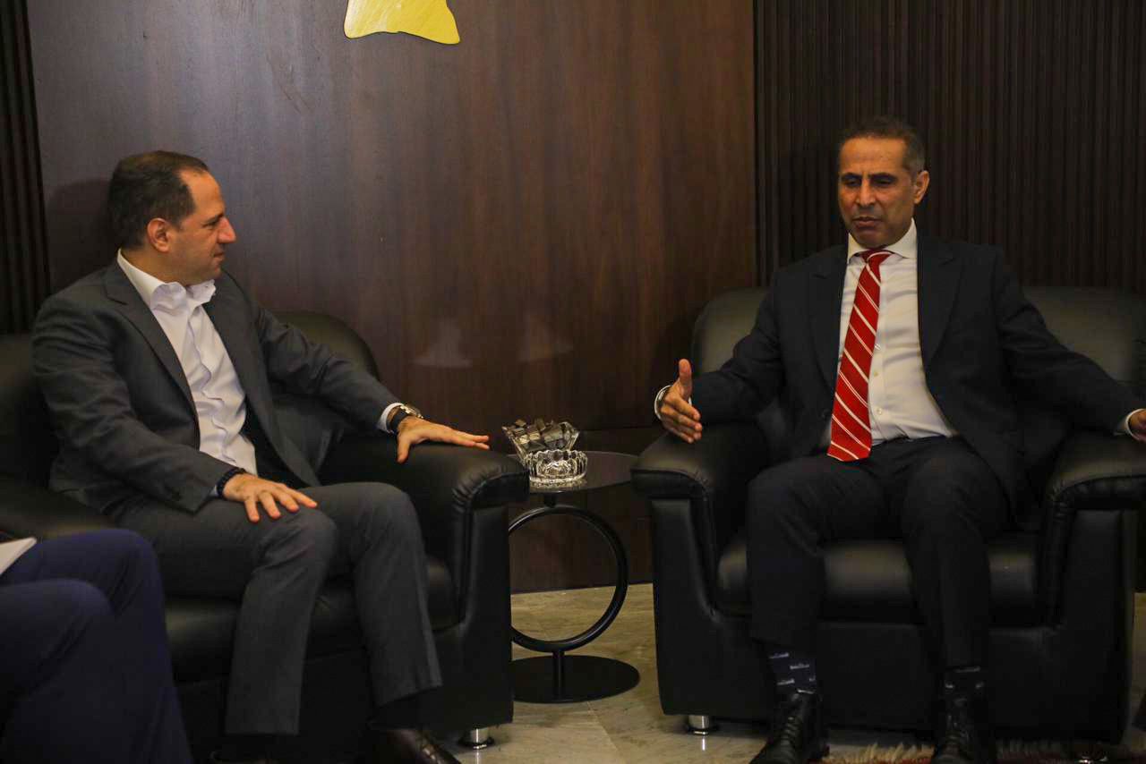Gemayel Meets with Ambassador of the Sultanate of Oman to Lebanon | Kataeb