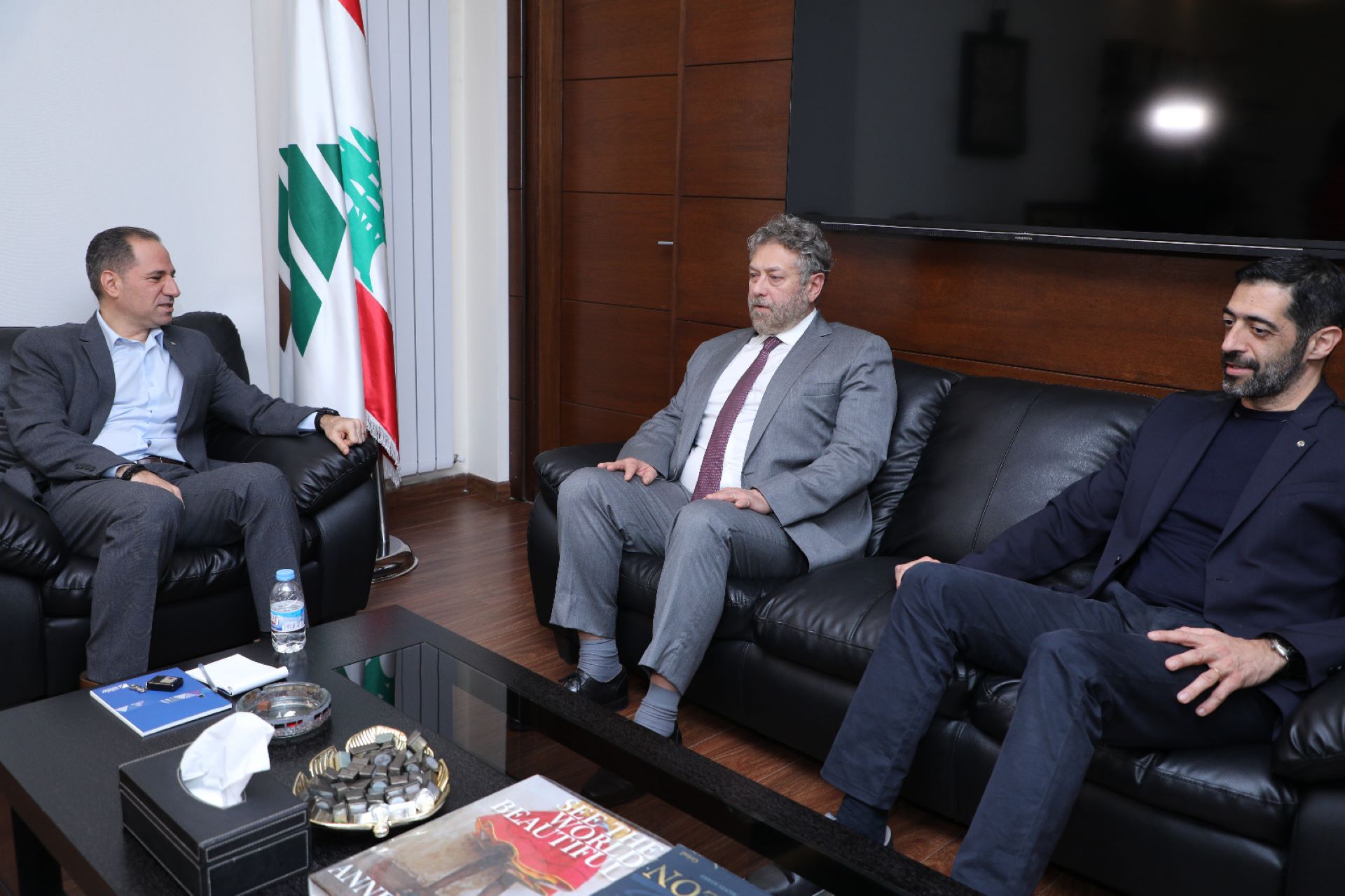 Gemayel Receives MP Neemat Frem | Kataeb