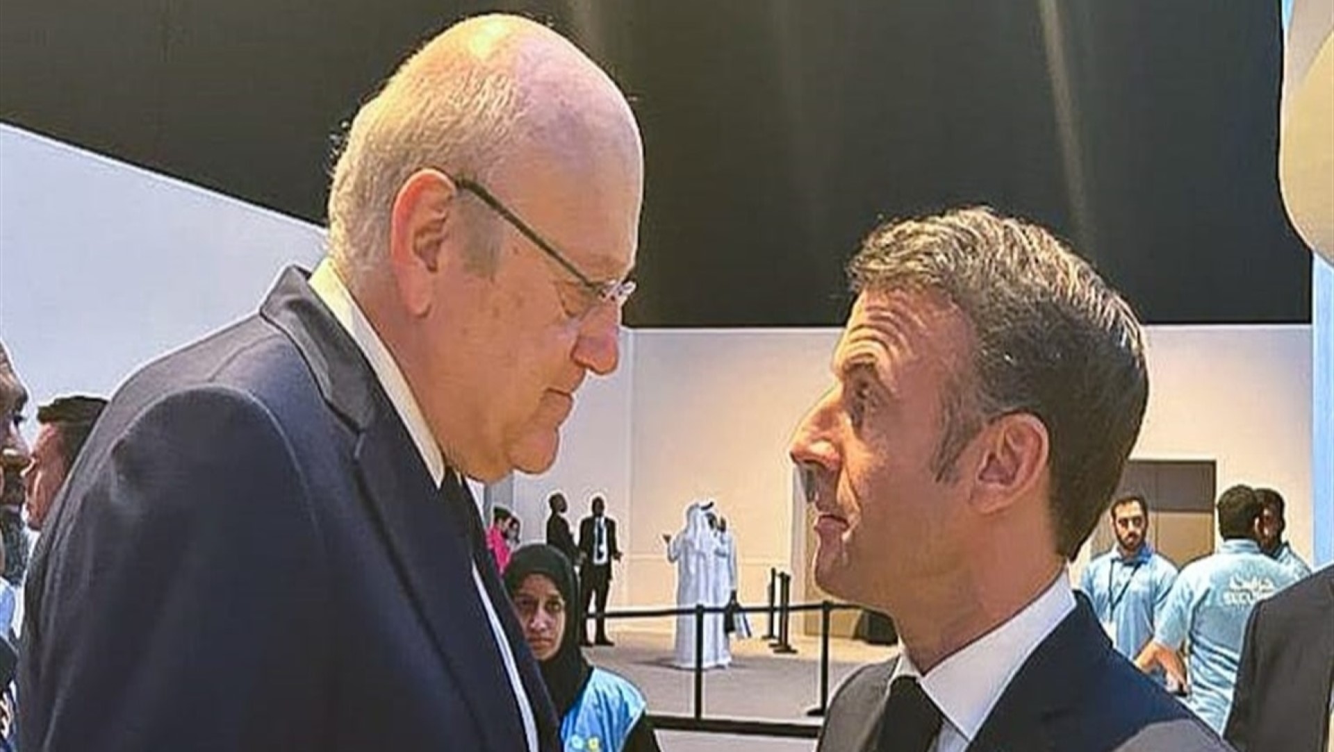 Mikati Meets with France's Macron in Dubai | Kataeb