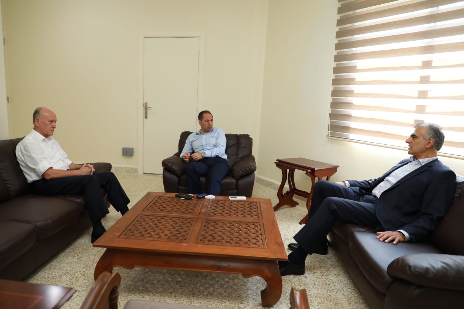 الجميّل التقى ريفي بحضور الصايغ واتفاق على التعاون وفق الثوابت الوطنية ...