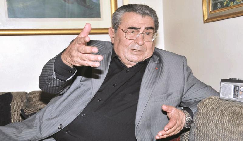 صور نادرة لعملاق المسرح اللبناني الاستاذ رومي| الكتائب | الكتائب